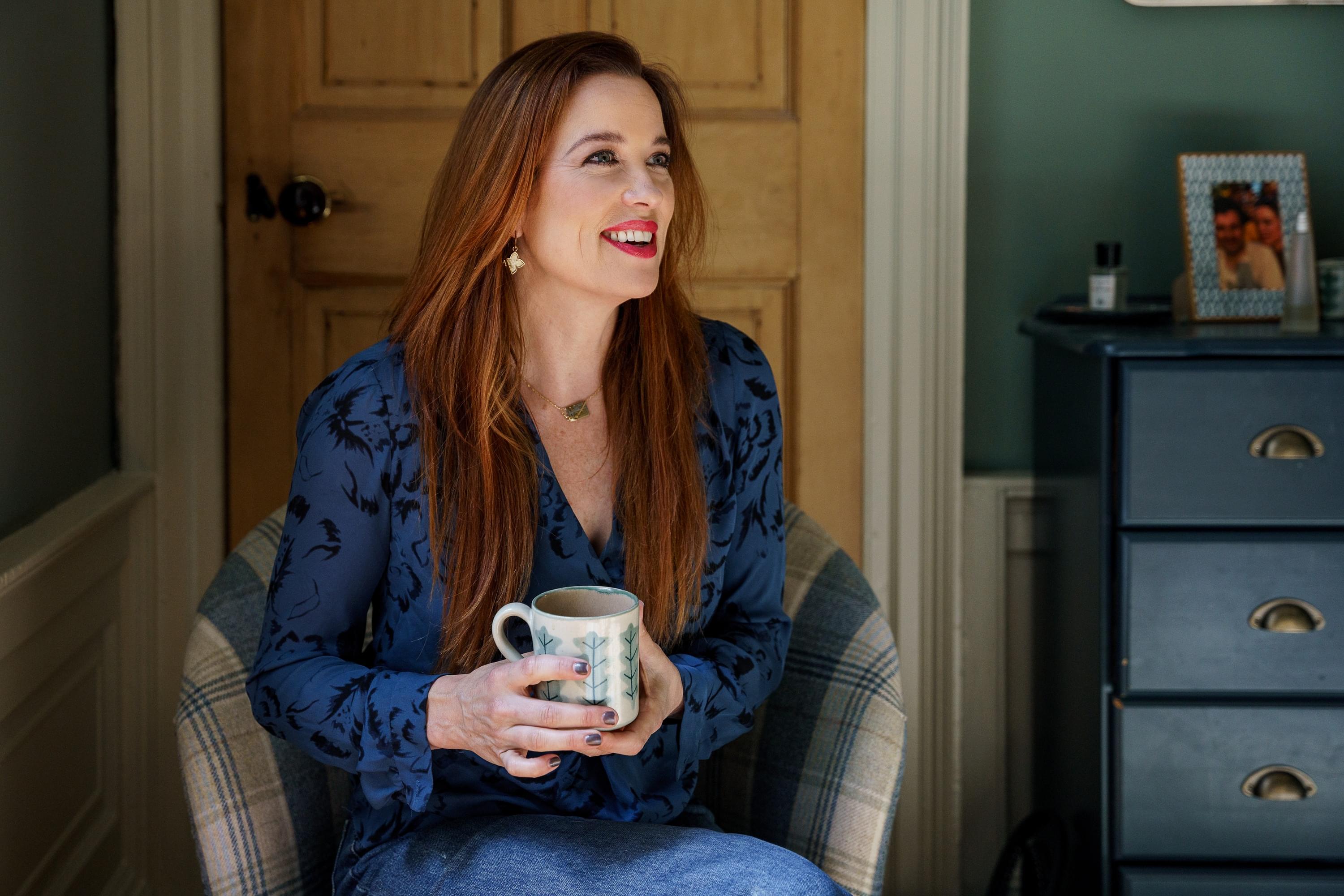 Who is Amanda Hamilton?